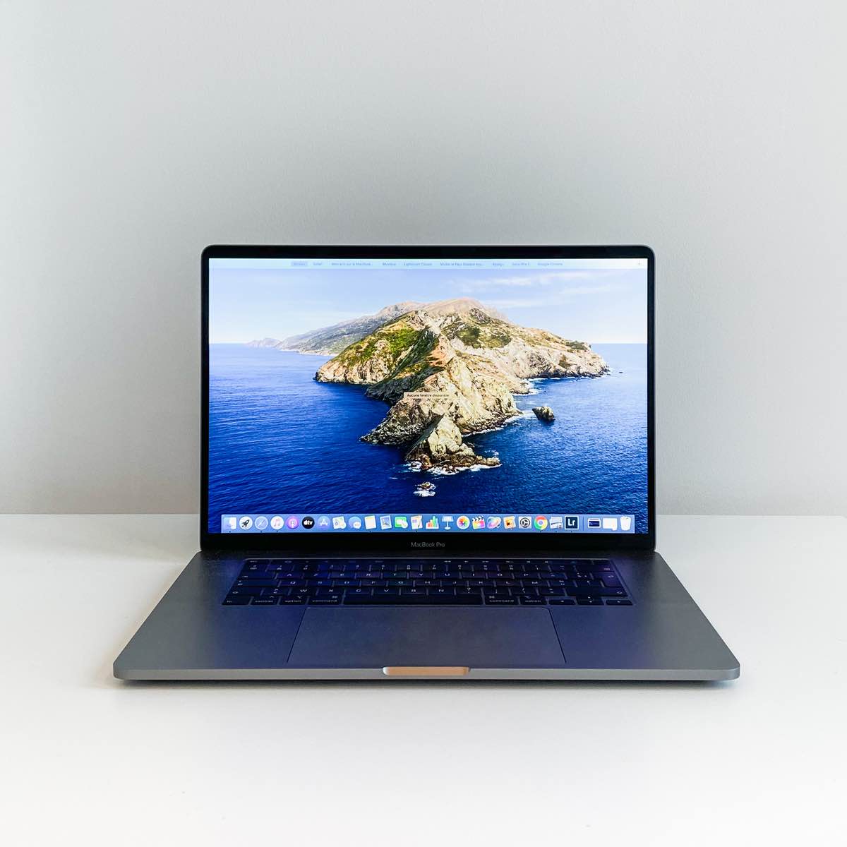 Mon Avis Honnête sur le MacBook Pro 16 pouces (Test, Montage, Photo...)